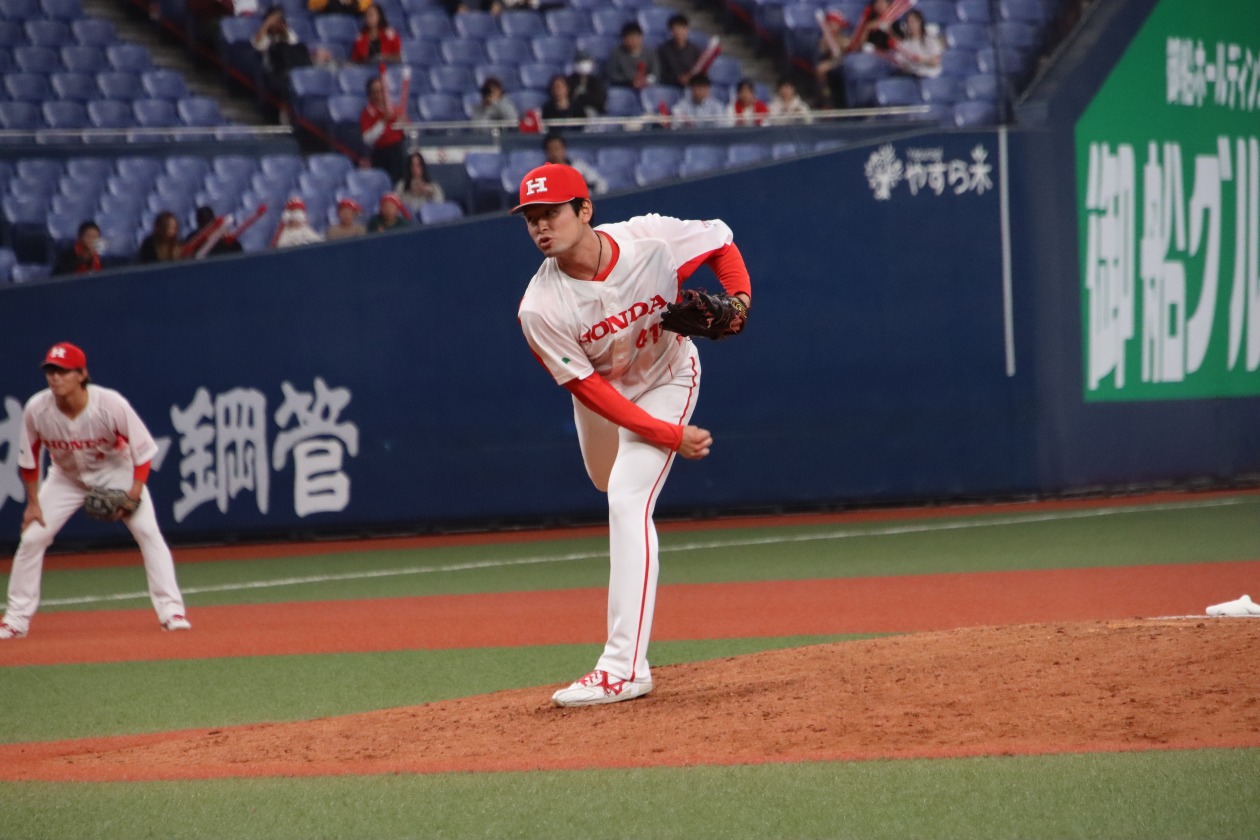 肘手術2回乗り越えたDeNAドラ4左腕が5回無失点の好投！9回は公式戦初登板の剛腕が157キロ計測【日本選手権】｜記事一覧｜高校野球ドットコム